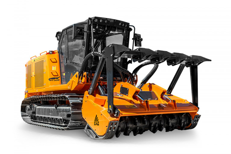 PT300 The tracked carrier that is ready for anything | FAE USA