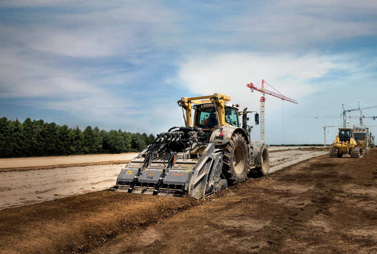 Road Construction - Soil stabilizer and rock crusher | FAE USA